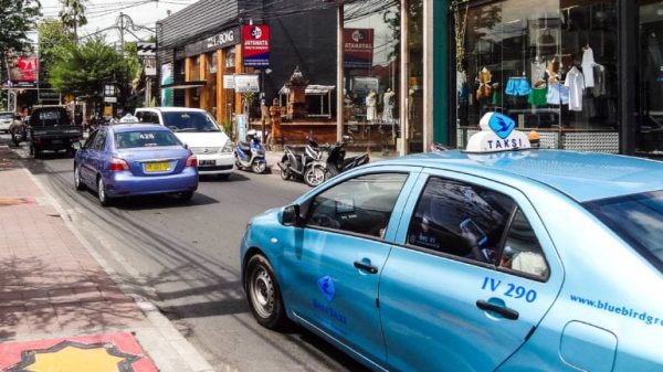 Arriving In Bali: 9 Helpful Tips To Know, Like Which Taxis You Can Count On